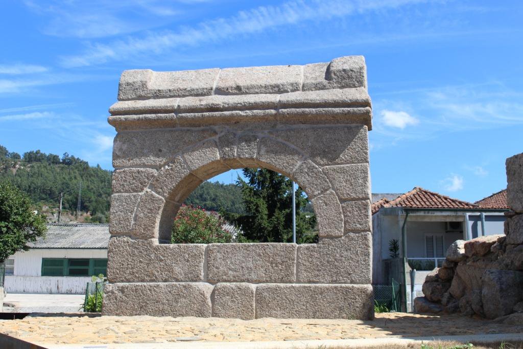 Memorial de Alpendorada - Rota do Românico