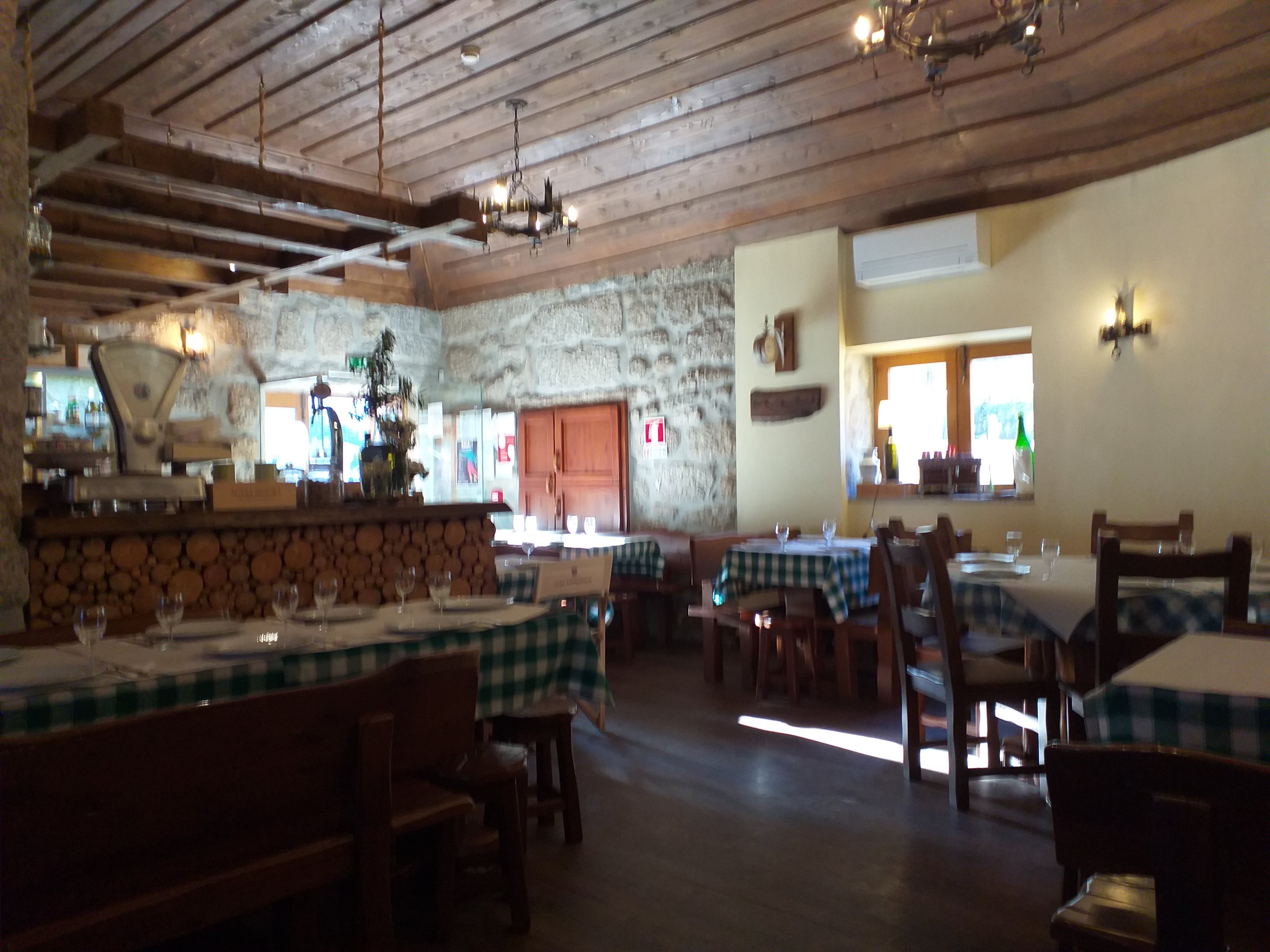 Tasca do Dino - Rota do Românico