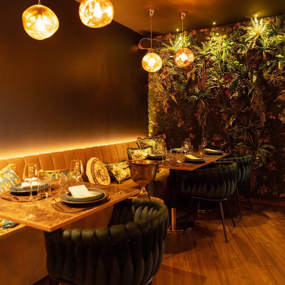 Gold Garden - Rota do Românico