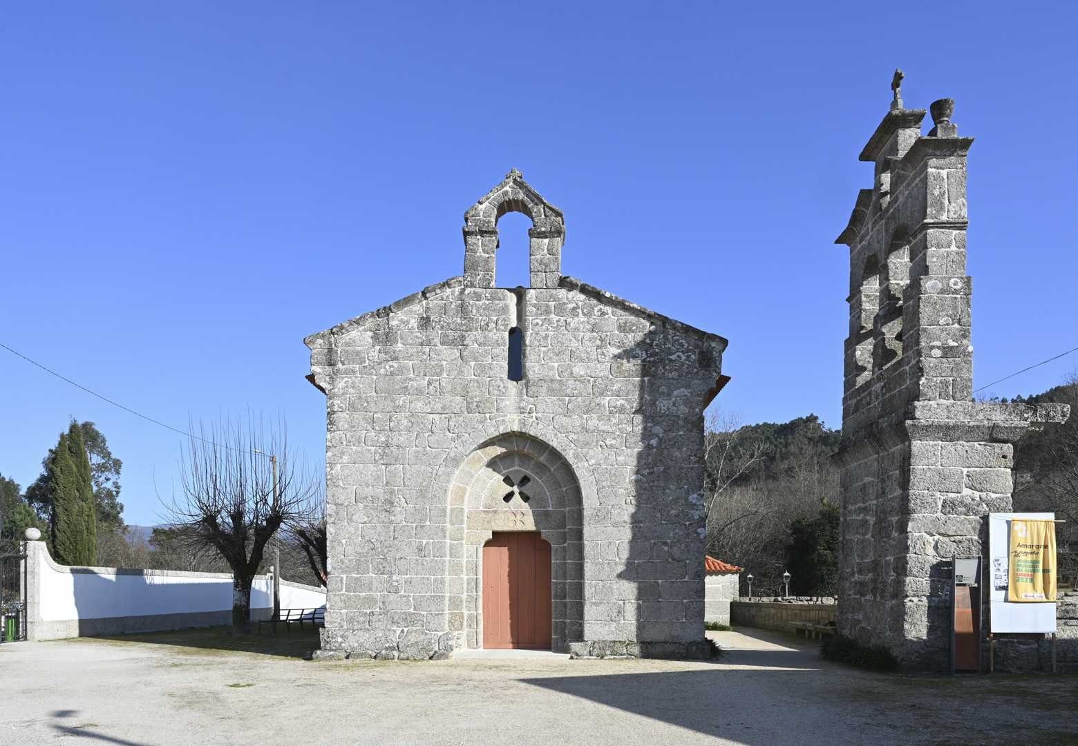 Church of Saint Mary of Jazente - Rota do Românico