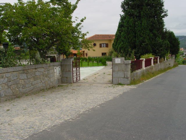 Stone Farm Hostel - Rota do Românico